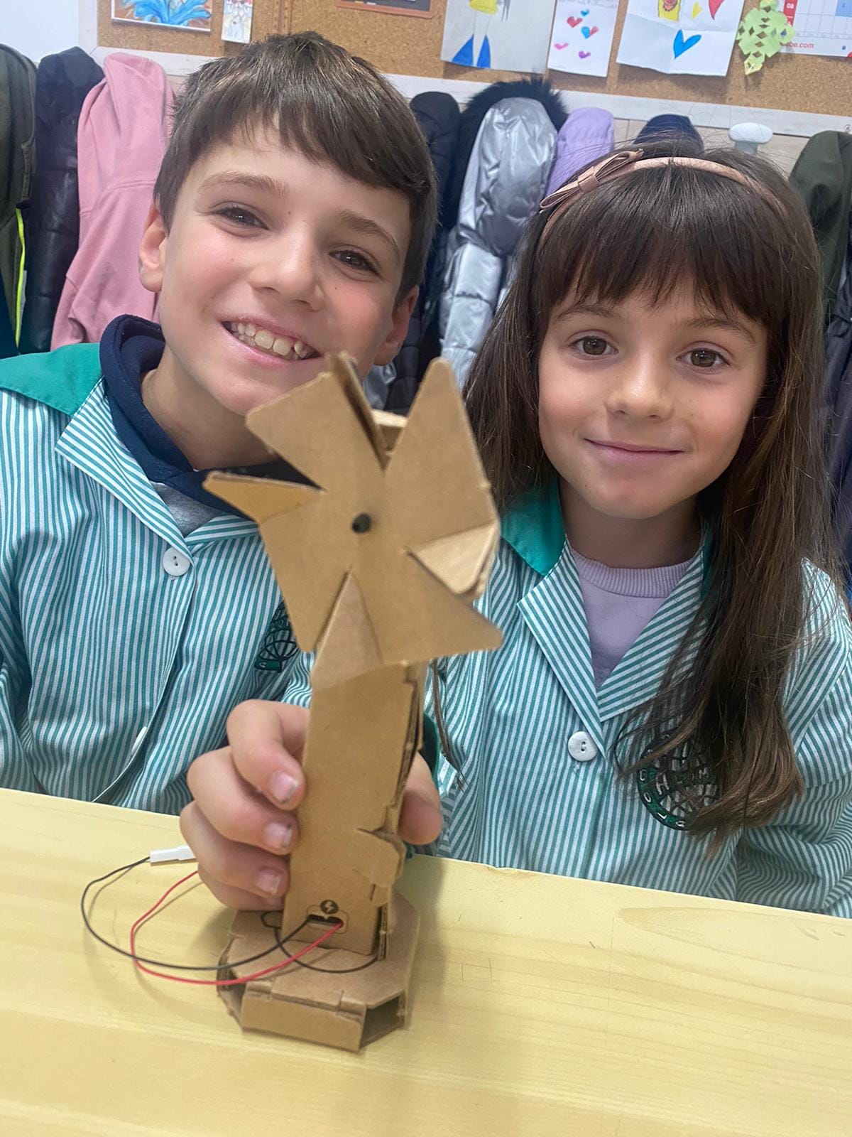 Projecte Energy Corps 磌 - Escola Aloma